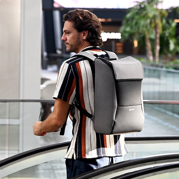 7 Expert Tips for Packing Your Backpack - EZRI